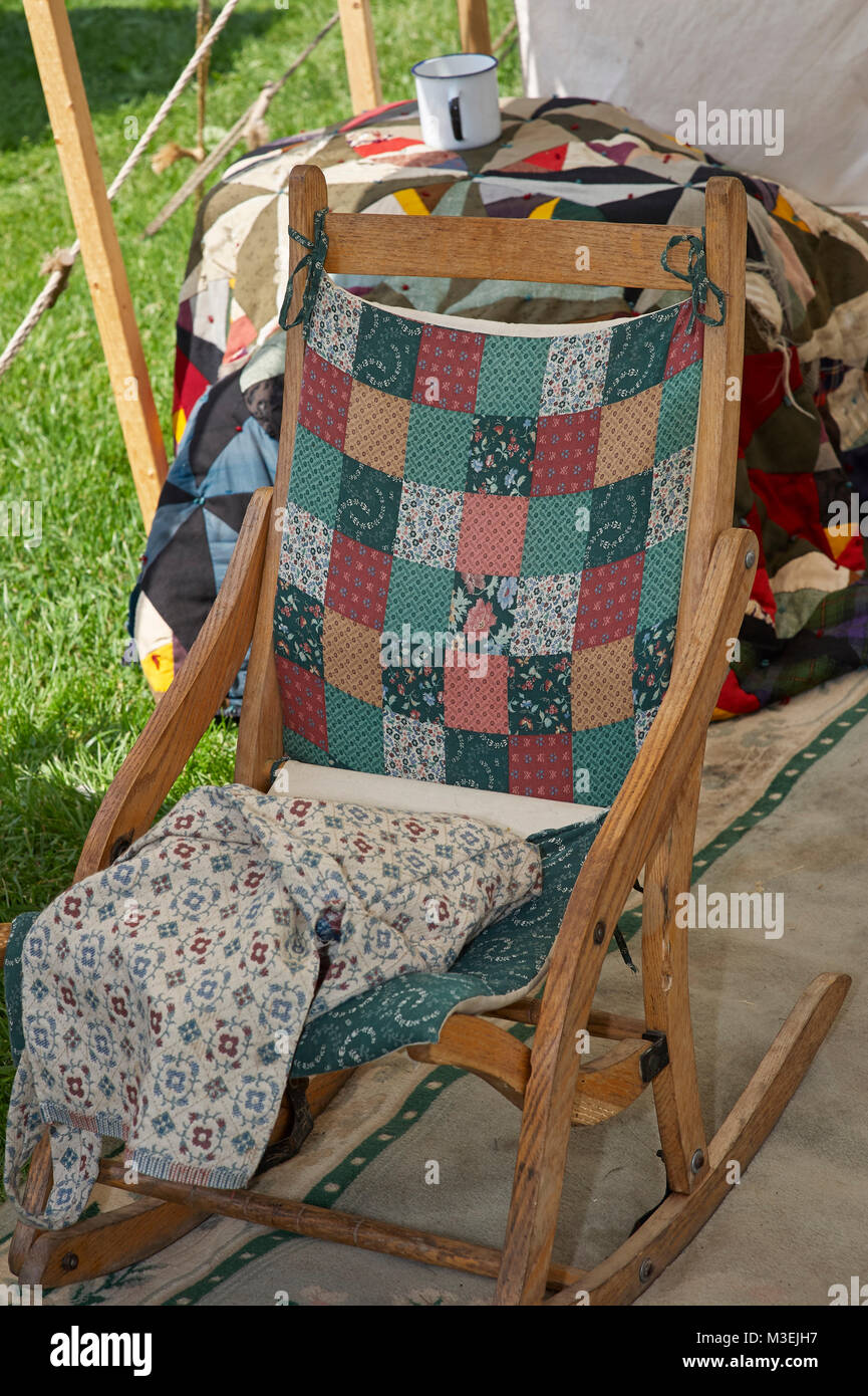 American Civil War Military bivouac and camp life re-enactment Stock ...