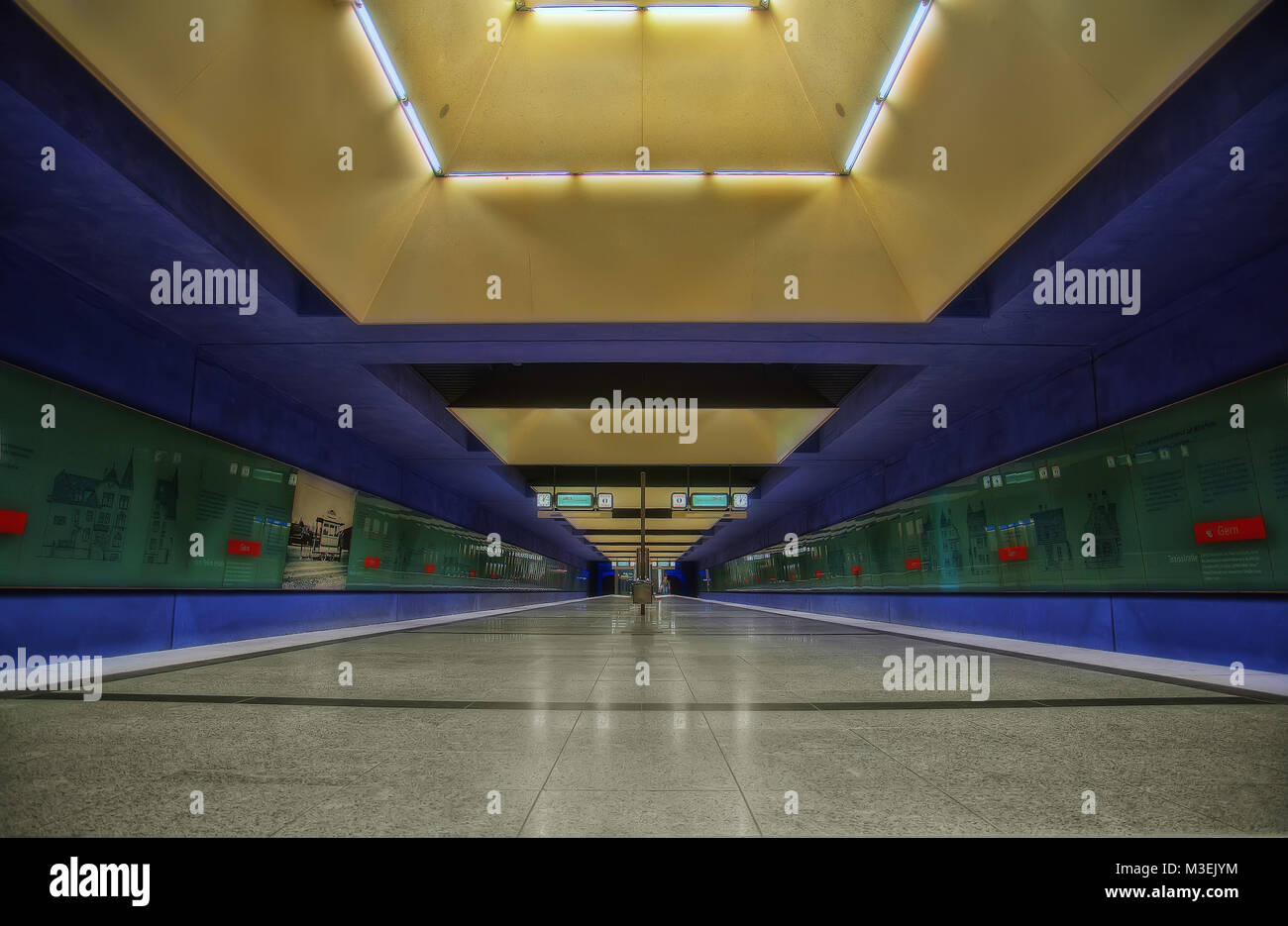 Red u bahn subway metro hi-res stock photography and images - Alamy