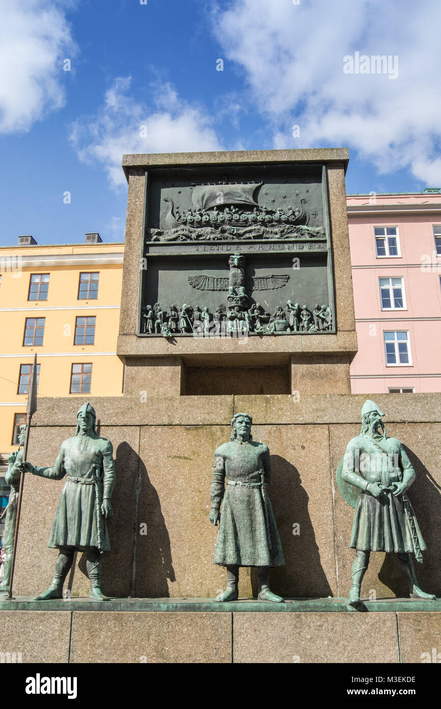 Statues bergen hi-res stock photography and images - Alamy