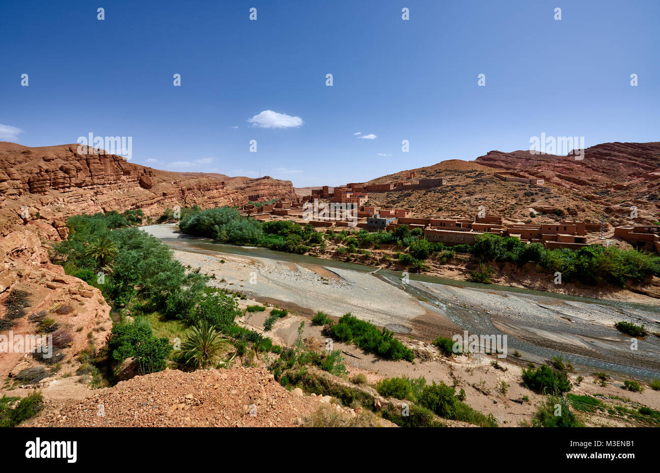 mountain landscape in Vallée des roses or rose valley, El-Kelâa M'Gouna ...