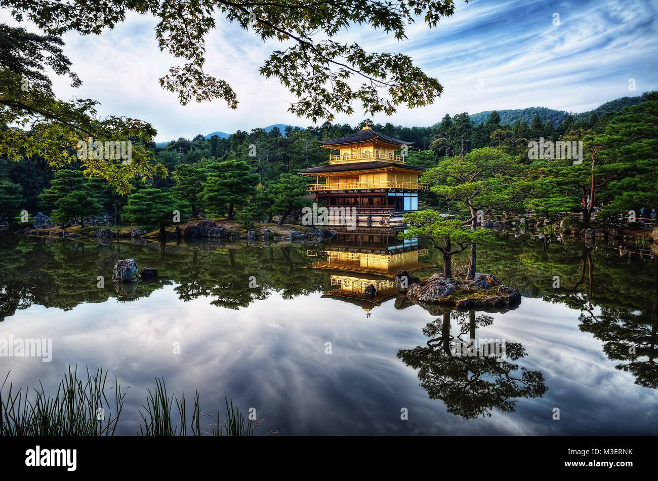 Golden pavilion kyoto sunset hi-res stock photography and images - Alamy