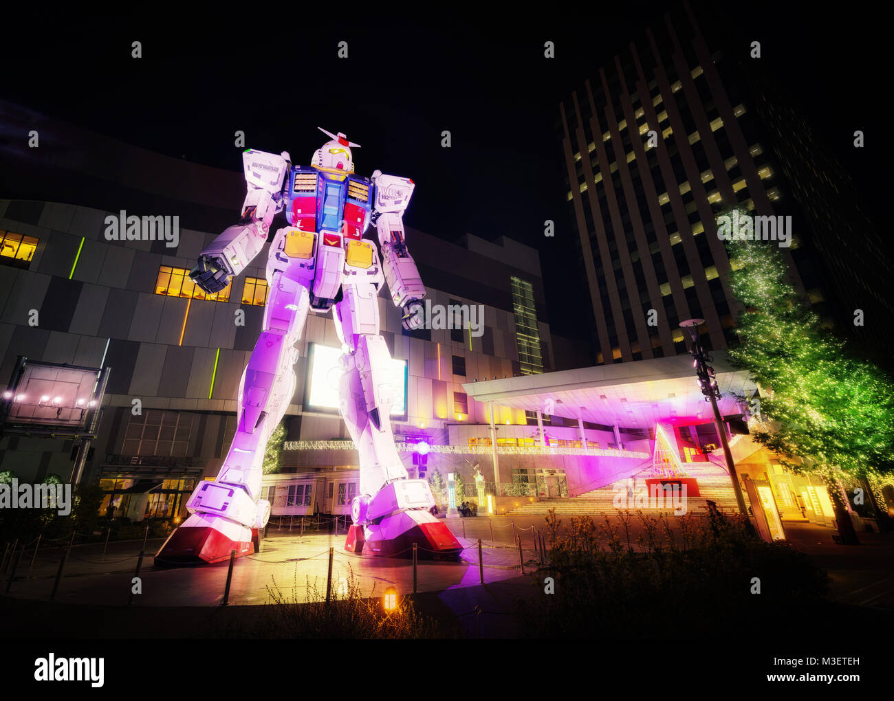 Tokyo Transformer Statue Daiba, Japan taken in 2014 Stock Photo - Alamy