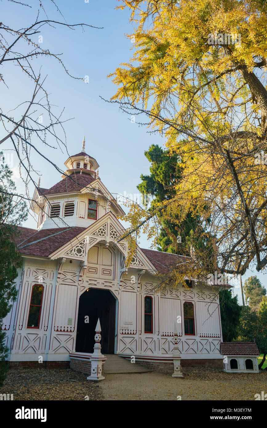 Beautiful fall color in park with Queen Anne Cottage, blue sky, Arcadia ...