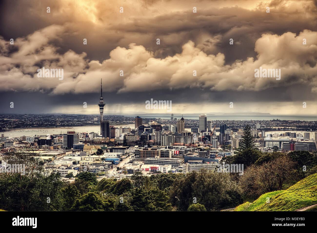 Mt eden volcano auckland hi-res stock photography and images - Alamy