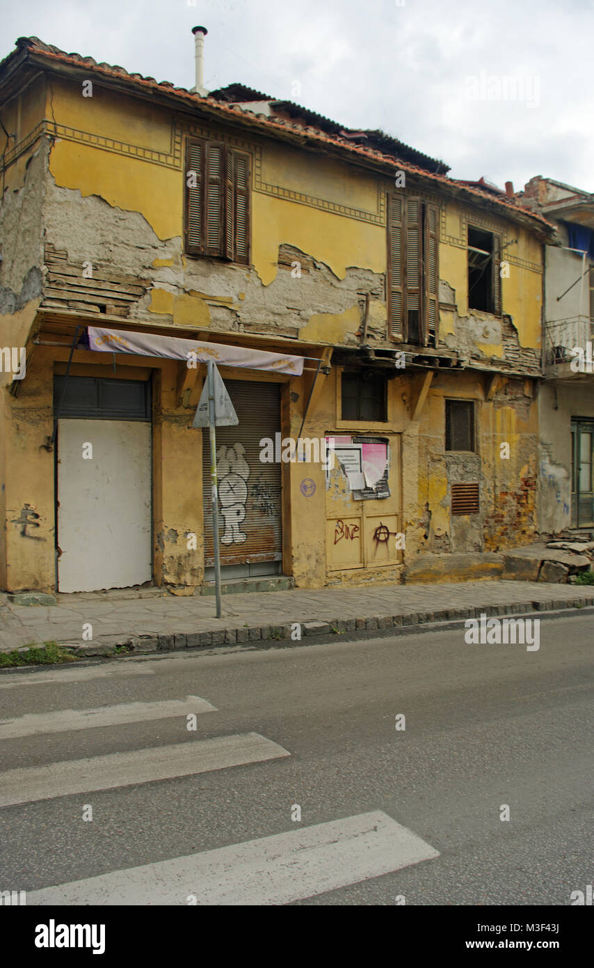 Derelict Building, Thessaloniki, Greece Stock Photo - Alamy