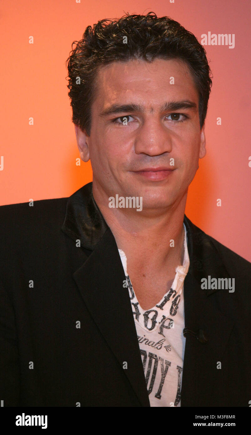 Bildschirmen hi-res stock photography and images - Alamy