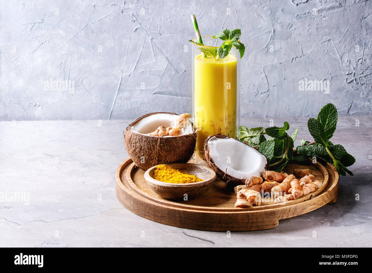 Iced root hi-res stock photography and images - Alamy