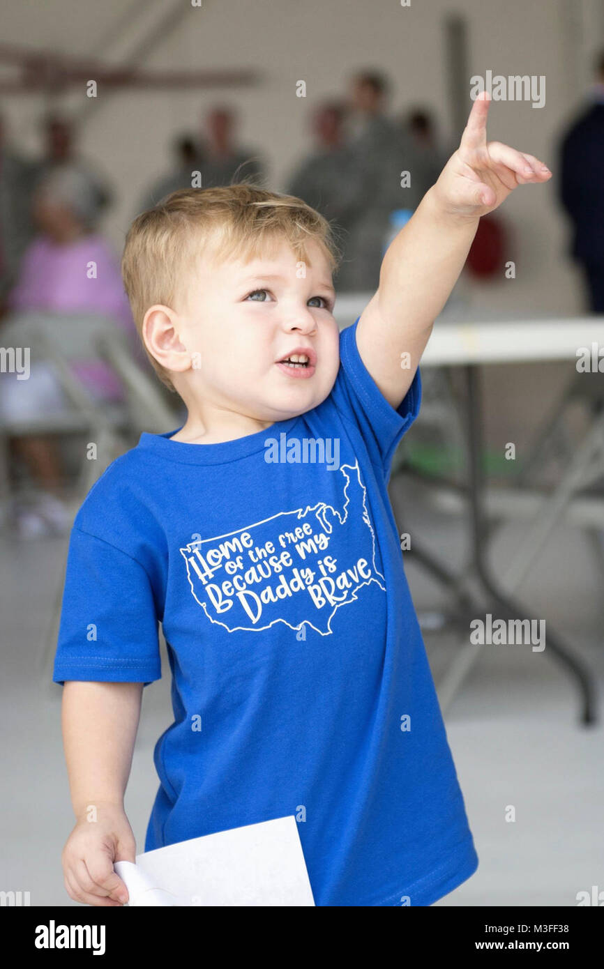 100 air refueling wing hi-res stock photography and images - Alamy