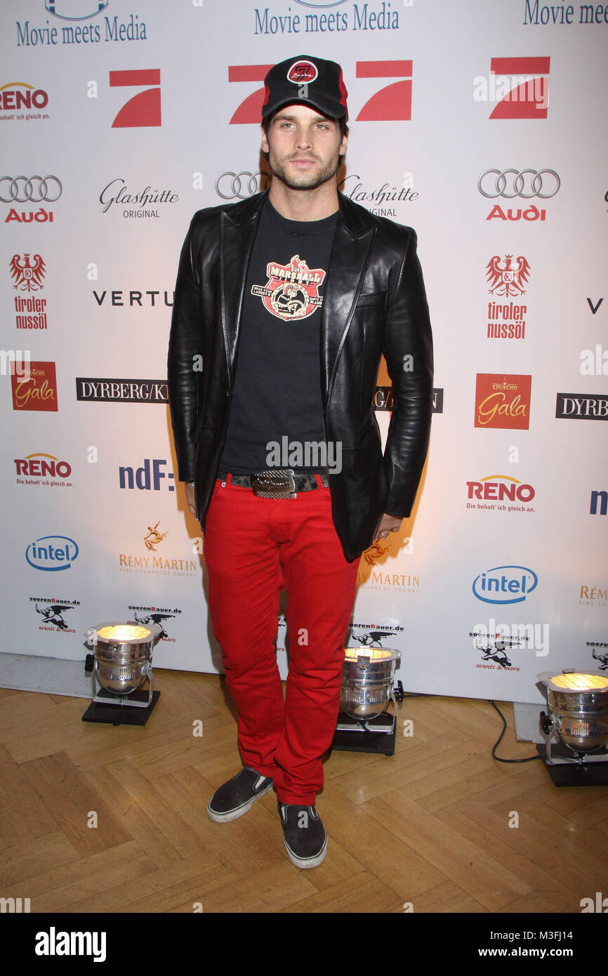 Patrick nuo hi-res stock photography and images - Alamy