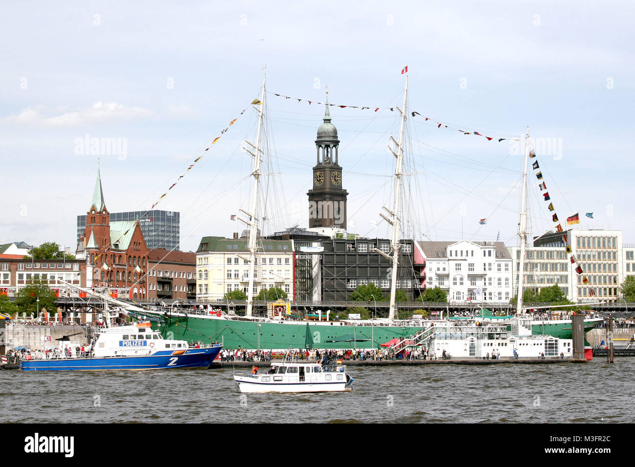 Hafengeburtstag 2009 hi-res stock photography and images - Alamy