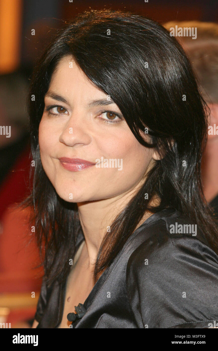 Jasmin Tabatabai Stock Photos & Jasmin Tabatabai Stock Images - Alamy