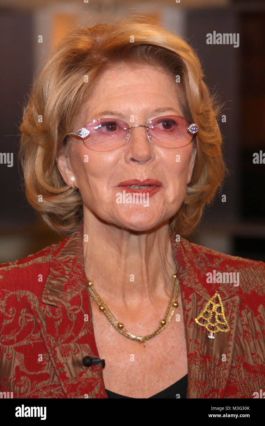 Christiane Hoerbiger High Resolution Stock Photography and Images - Alamy