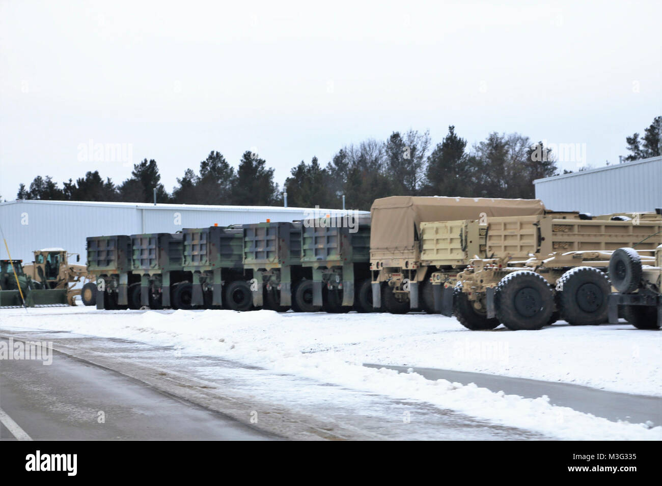 Staging vehicles hi-res stock photography and images - Alamy