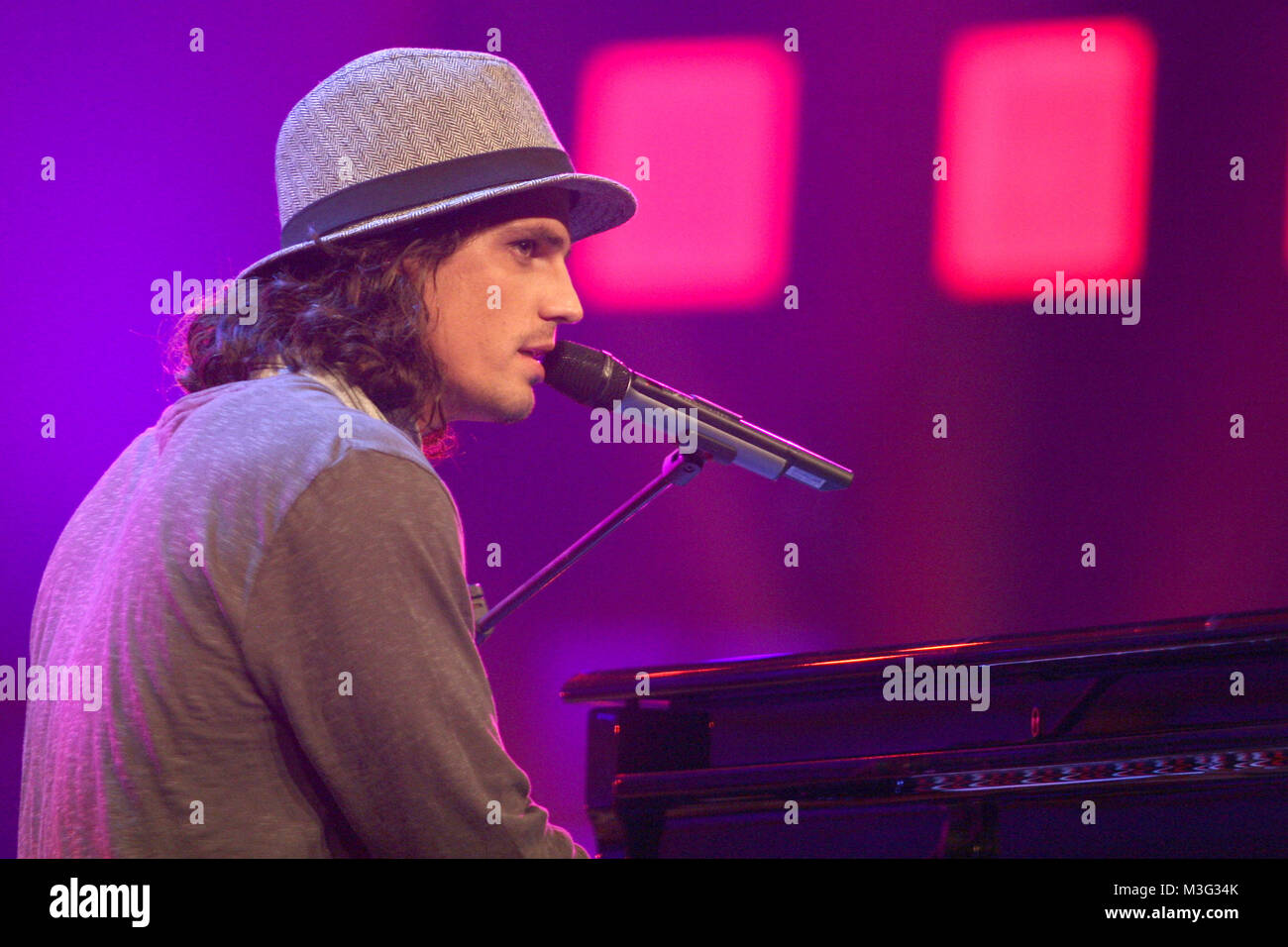 Tommy reeve hi-res stock photography and images - Alamy