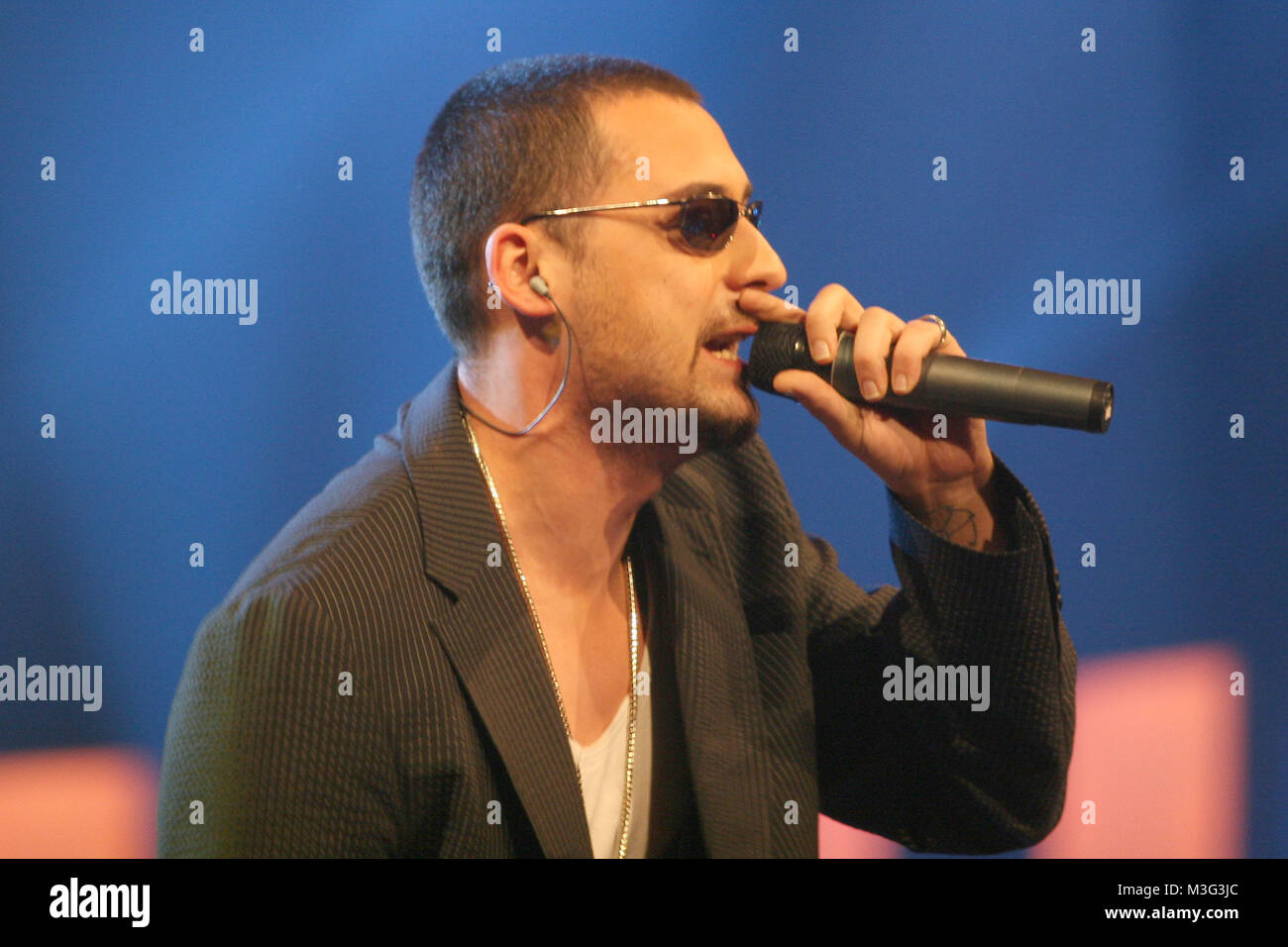 B tight hi-res stock photography and images - Alamy