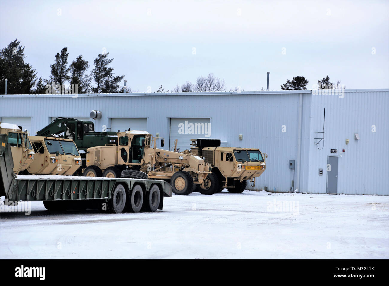 Army staging area hi-res stock photography and images - Alamy