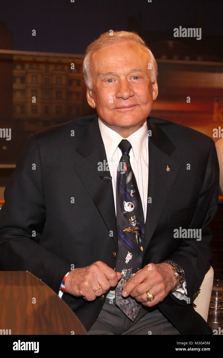 Edwin Buzz Aldrin High Resolution Stock Photography and Images - Alamy
