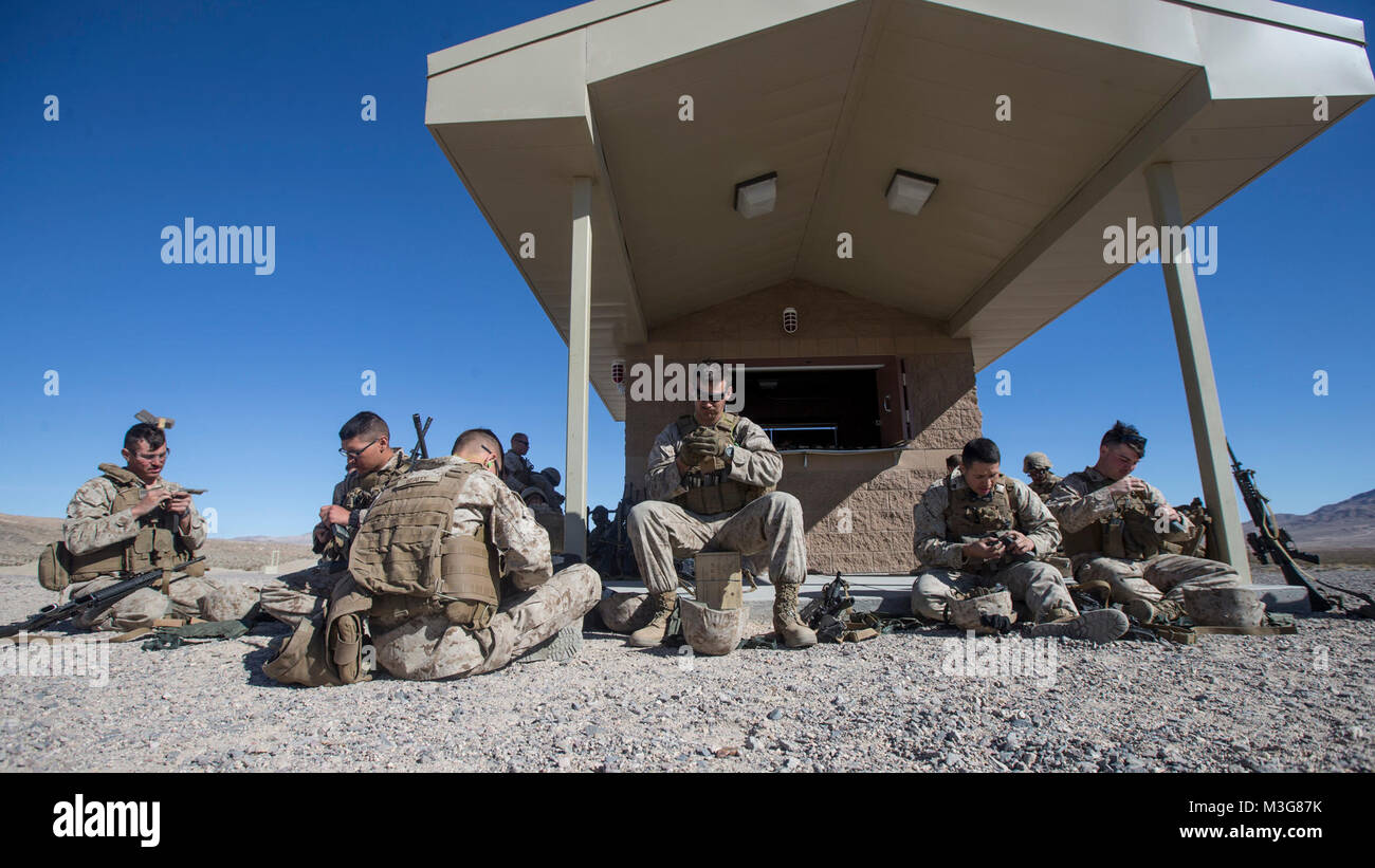 U.S. Marines with Bravo Battery, 2nd Low Altitude Air Defense (LAAD ...