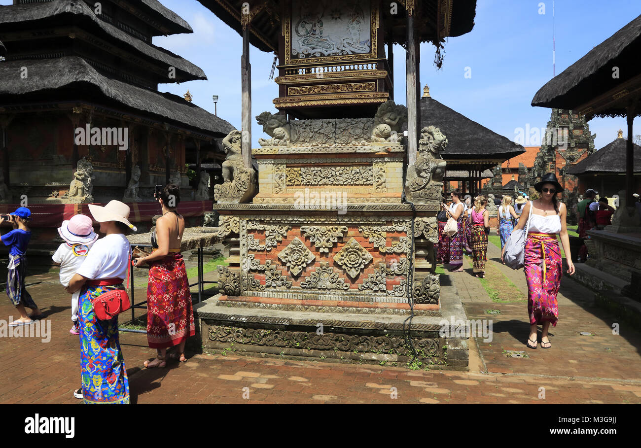 Batuan Temple aka Pura Puseh one of the oldest Balinese Hindu temple in ...