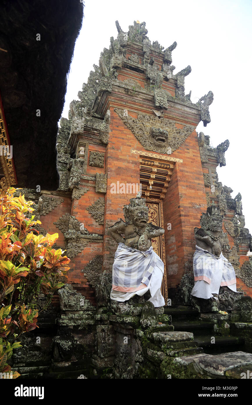 Batuan Temple aka Pura Puseh one of the oldest Balinese Hindu temple in ...