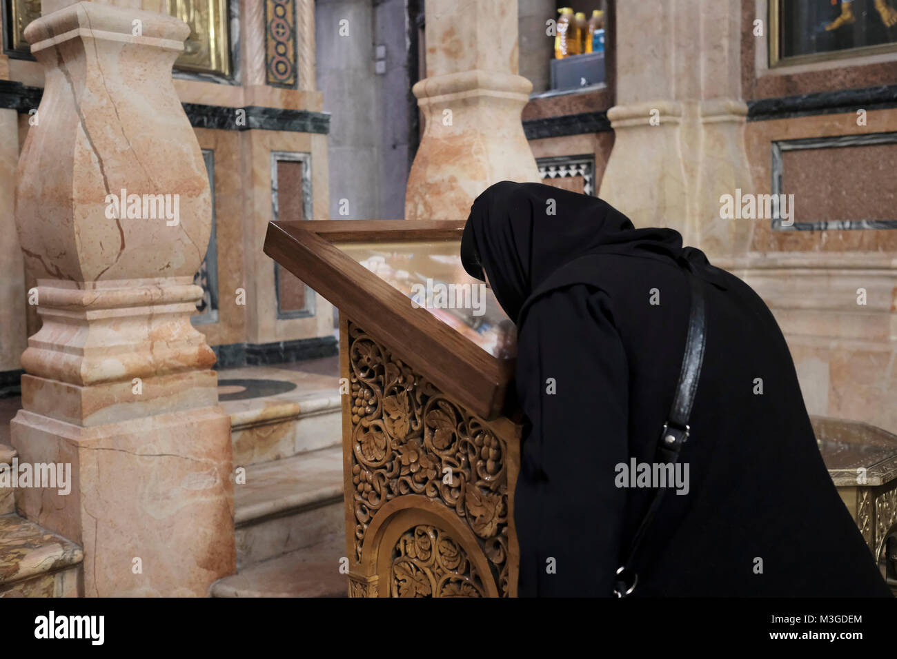 Orthodox kissing an icon hi-res stock photography and images - Alamy