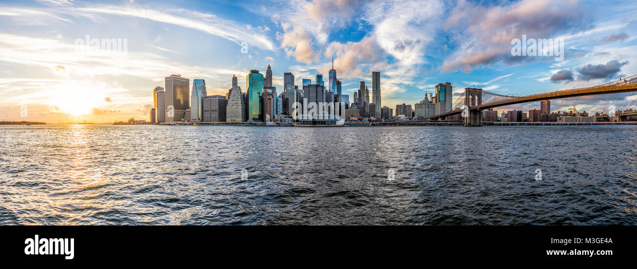 Panoramic Panorama view of outside outdoors in NYC New York City ...
