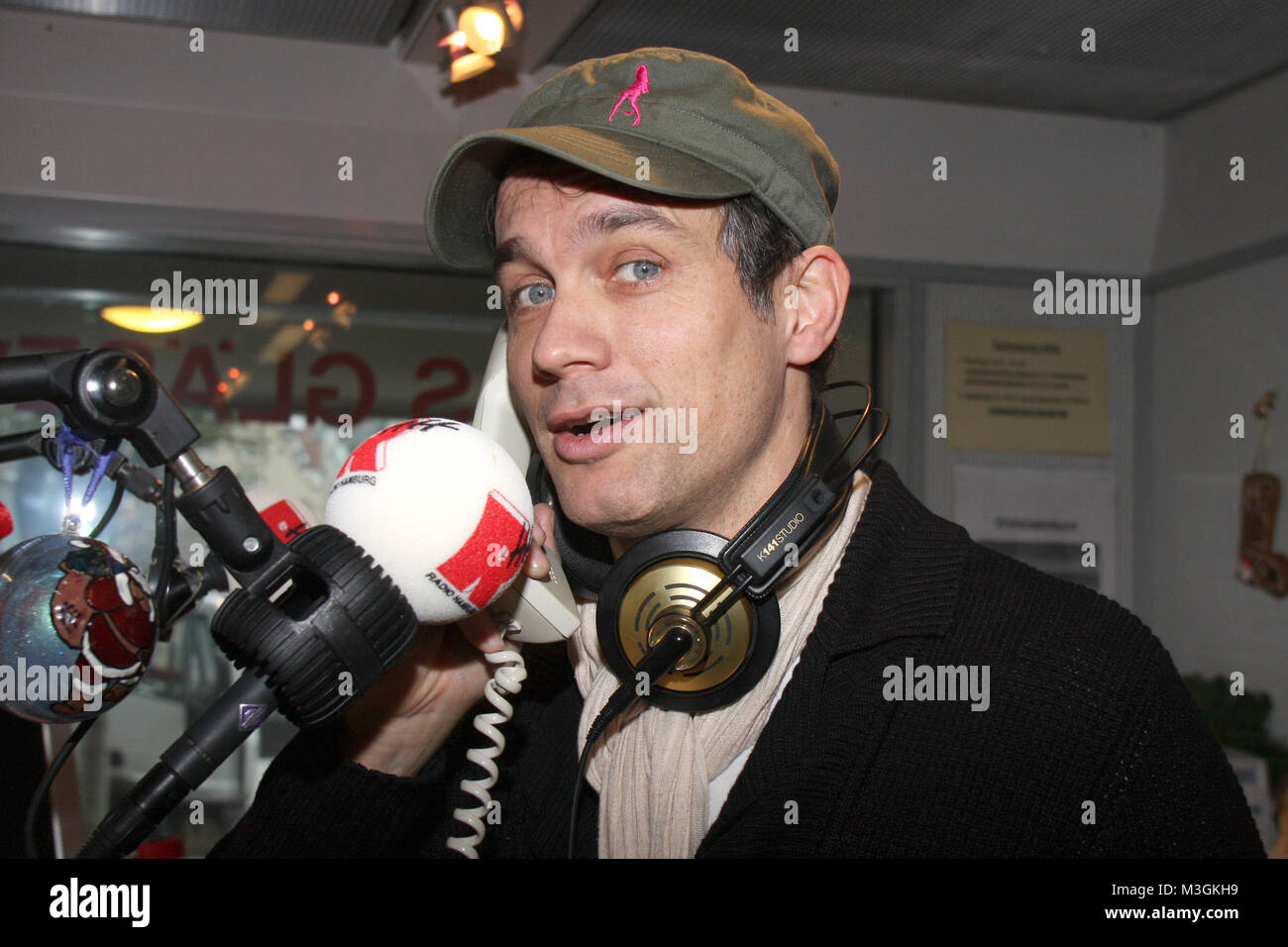 Ralf Bauer beim Radio Hamburg Spendenmarathon in der Sendung von Birgit ...