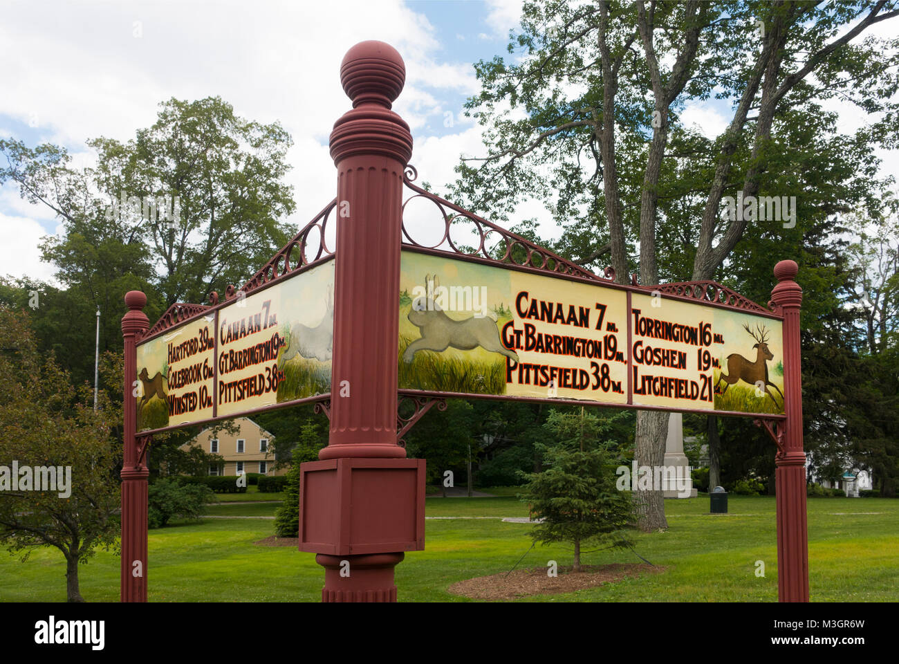 Old Fashioned Town Direction Sign High Resolution Stock Photography and ...