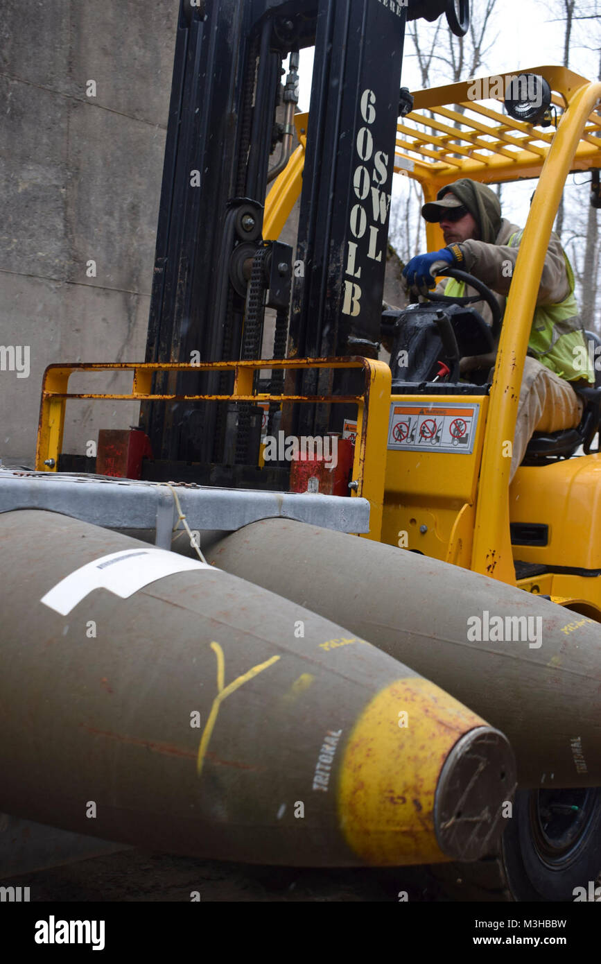 Crane Army Ammunition Activity employees remove 2000 lb. bombs from ...