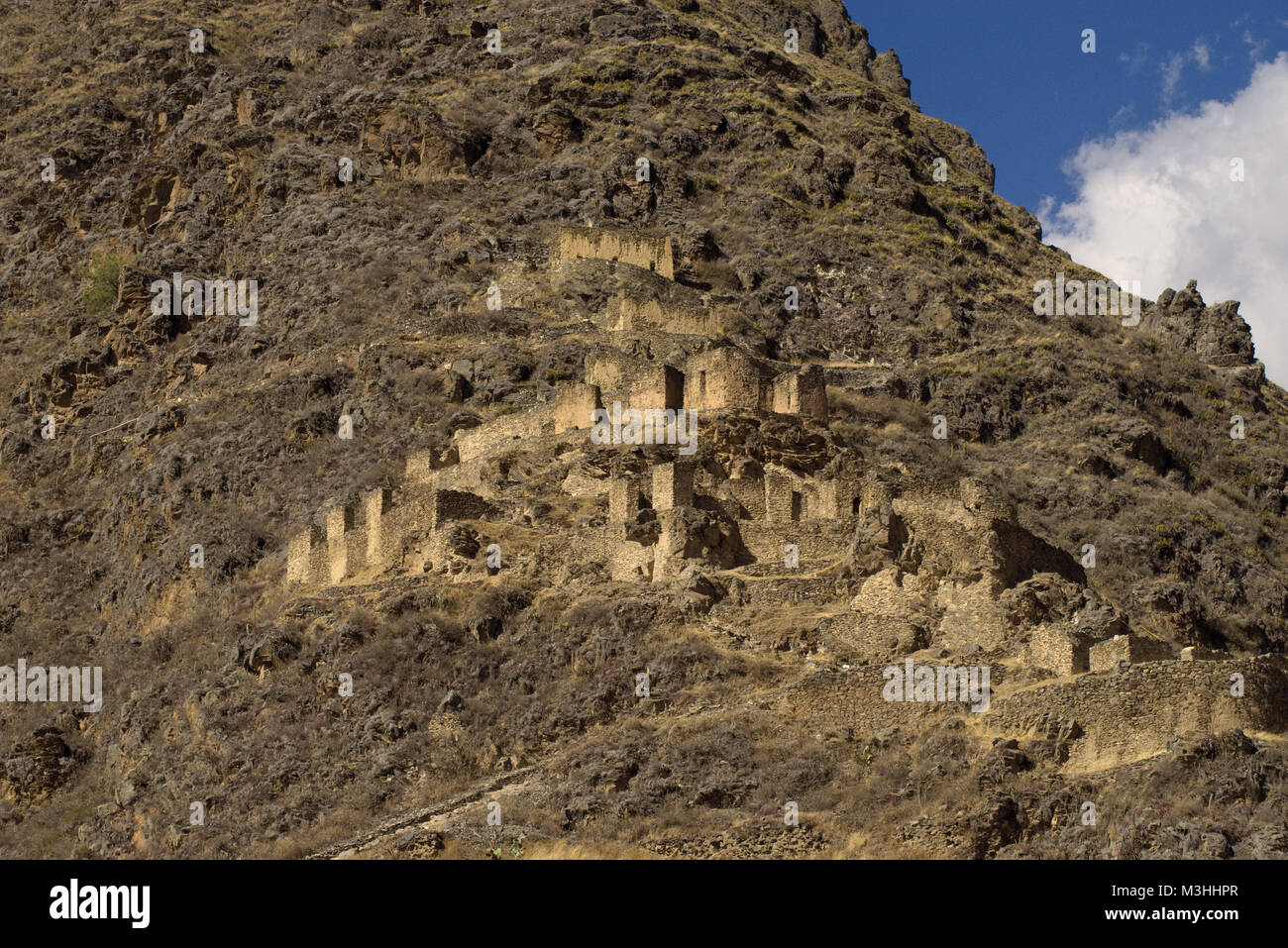 Inca's food storage Ollantaytambo Peru Stock Photo - Alamy