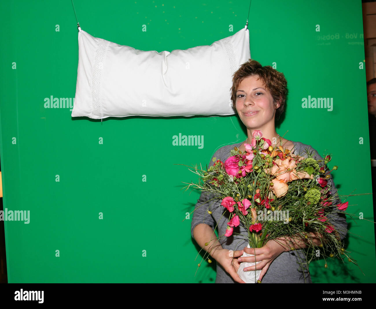 Ines Gebhard 1. Preisträger mit ihrem Objekt Lesekissen beim Stilwerk ...