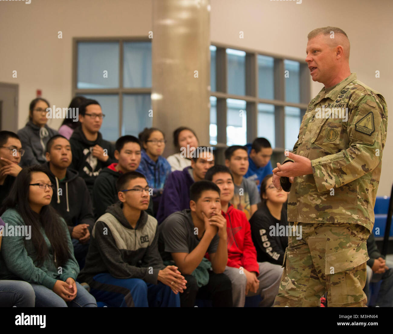 Sgt. 1st Class Robert Masterman, an Alaska National Guard recruiter ...