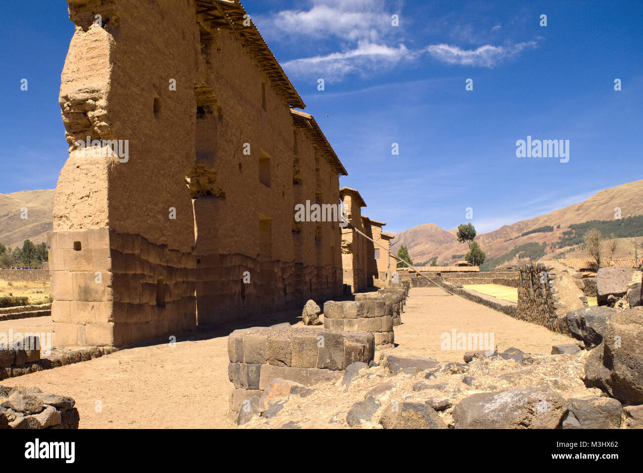 Ruins of Raqchi, Peru Stock Photo - Alamy