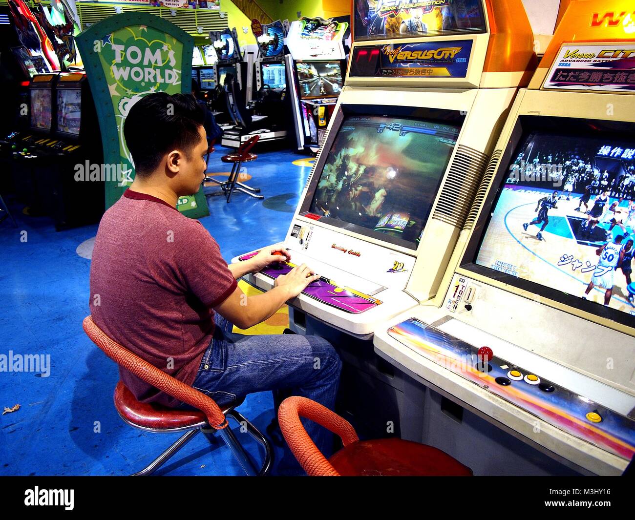 QUEZON CITY, PHILIPPINES - JANUARY 14, 2018: Customers enjoy the ...