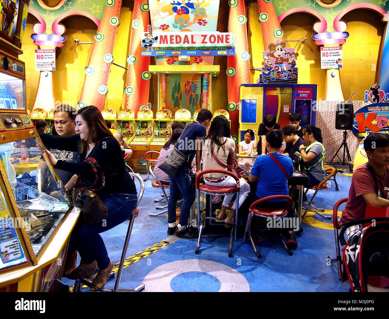 QUEZON CITY, PHILIPPINES - JANUARY 14, 2018: Customers enjoy the ...