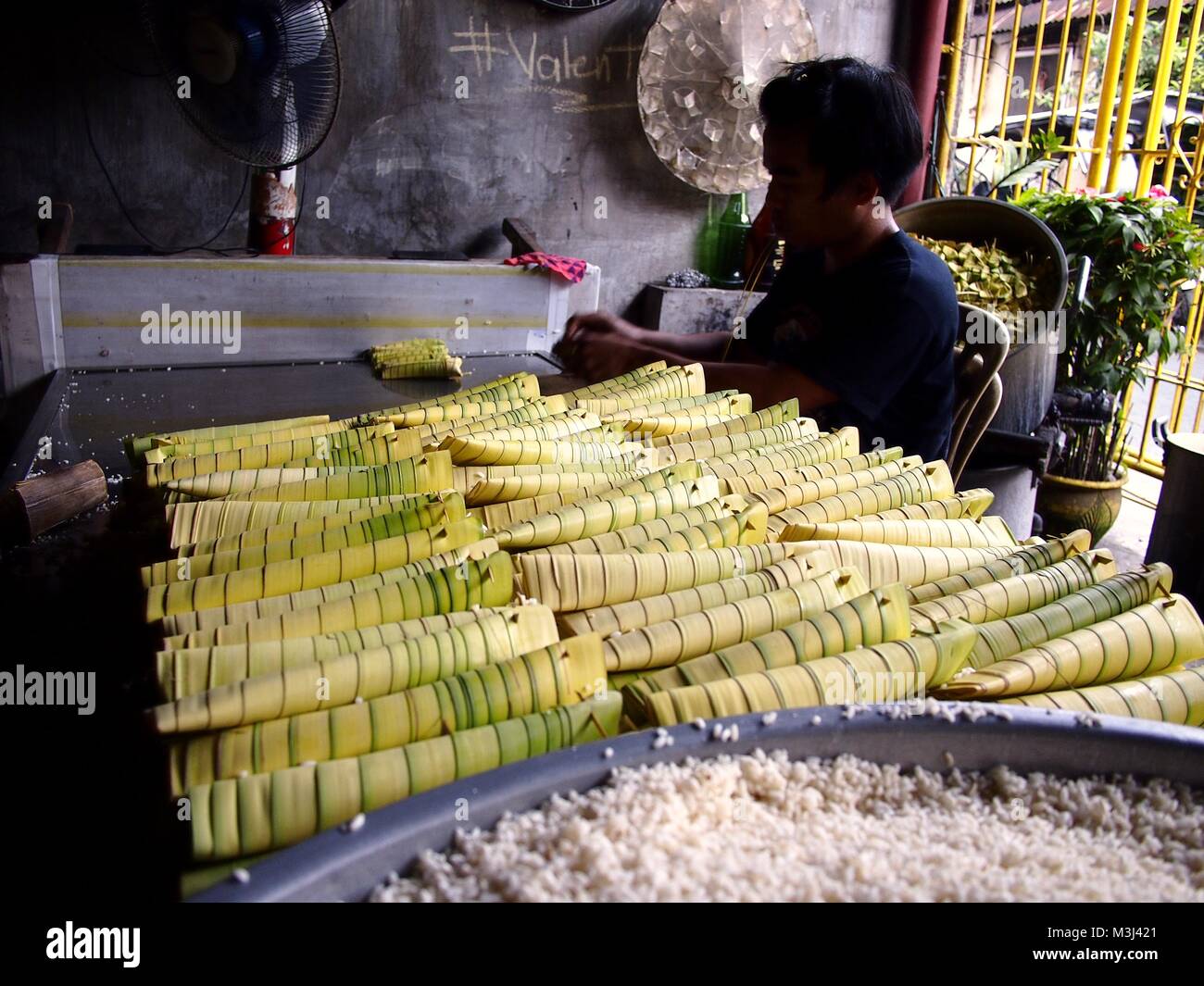 Filipino suman hi-res stock photography and images - Alamy