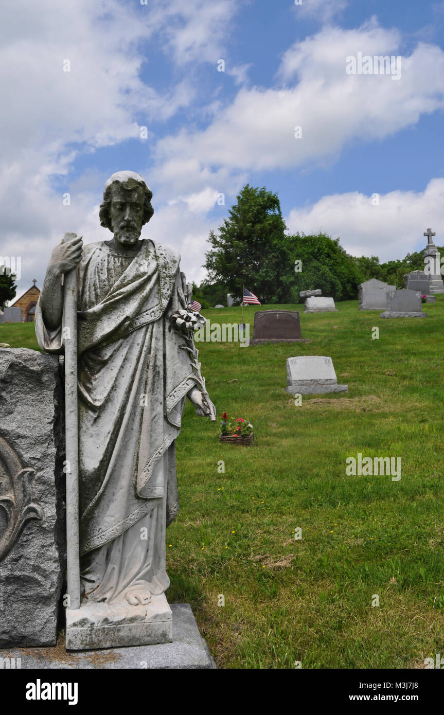 Statue of Jesus in a Catholic Cemetery Stock Photo - Alamy