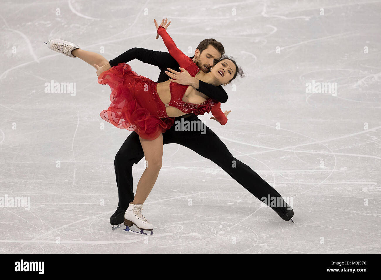 Gangneung, South Korea. 11th Feb, 2018. Yura Min and Alexander Gamelin ...