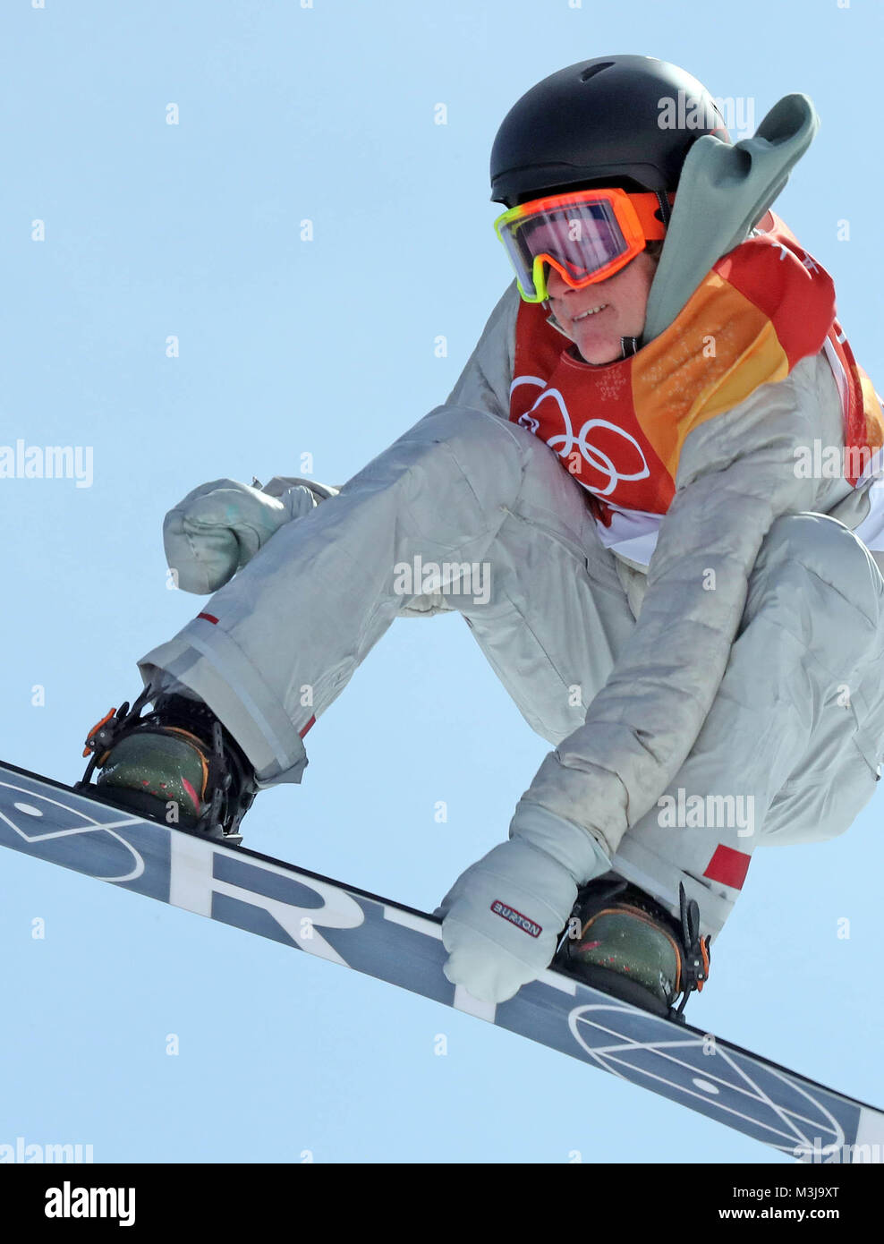 11th Feb, 2018. Reymond Gerard wins snowboarding slopestyle at ...