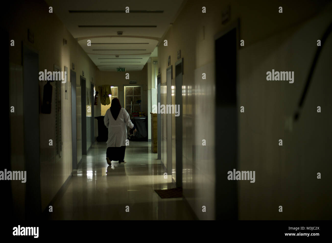 Gaza City, The Gaza Strip, Palestine. 11th Feb, 2018. A nurse walks in ...