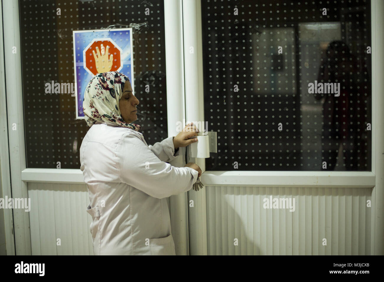 Gaza City, The Gaza Strip, Palestine. 11th Feb, 2018. A nurse walks in ...