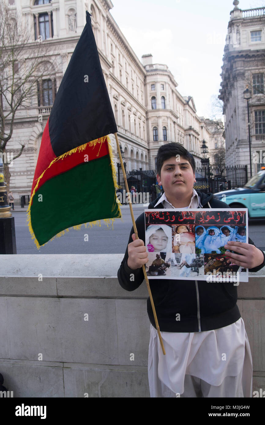 Pashtun protest pakistan hi-res stock photography and images - Alamy