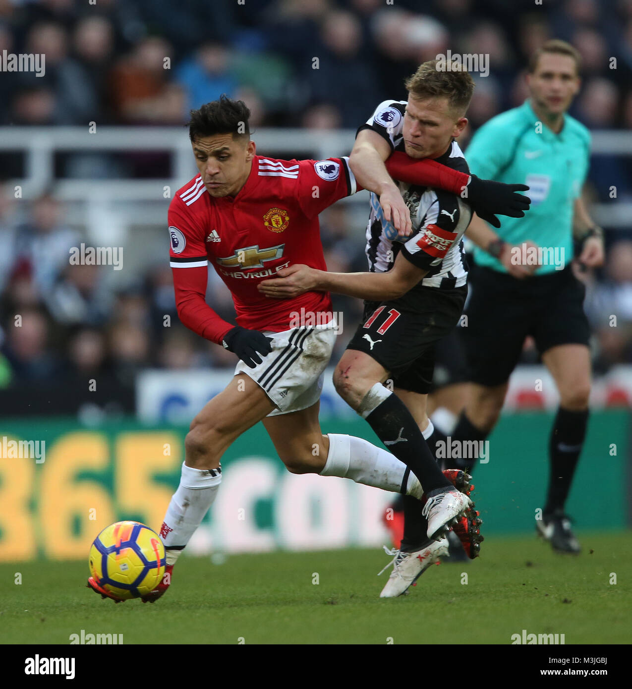 ALEXIS SANCHEZ & MATT RITCHIE NEWCASTLE UNITED V MANCHESTER UNITED ...