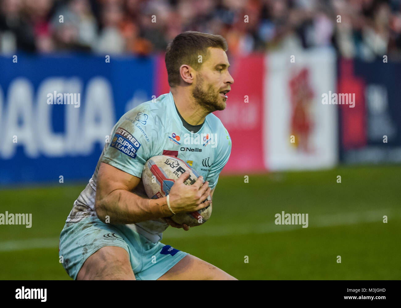 UK. 11th February, 2018. Widnes Vikings Rhys Hanbury makes a catch ...