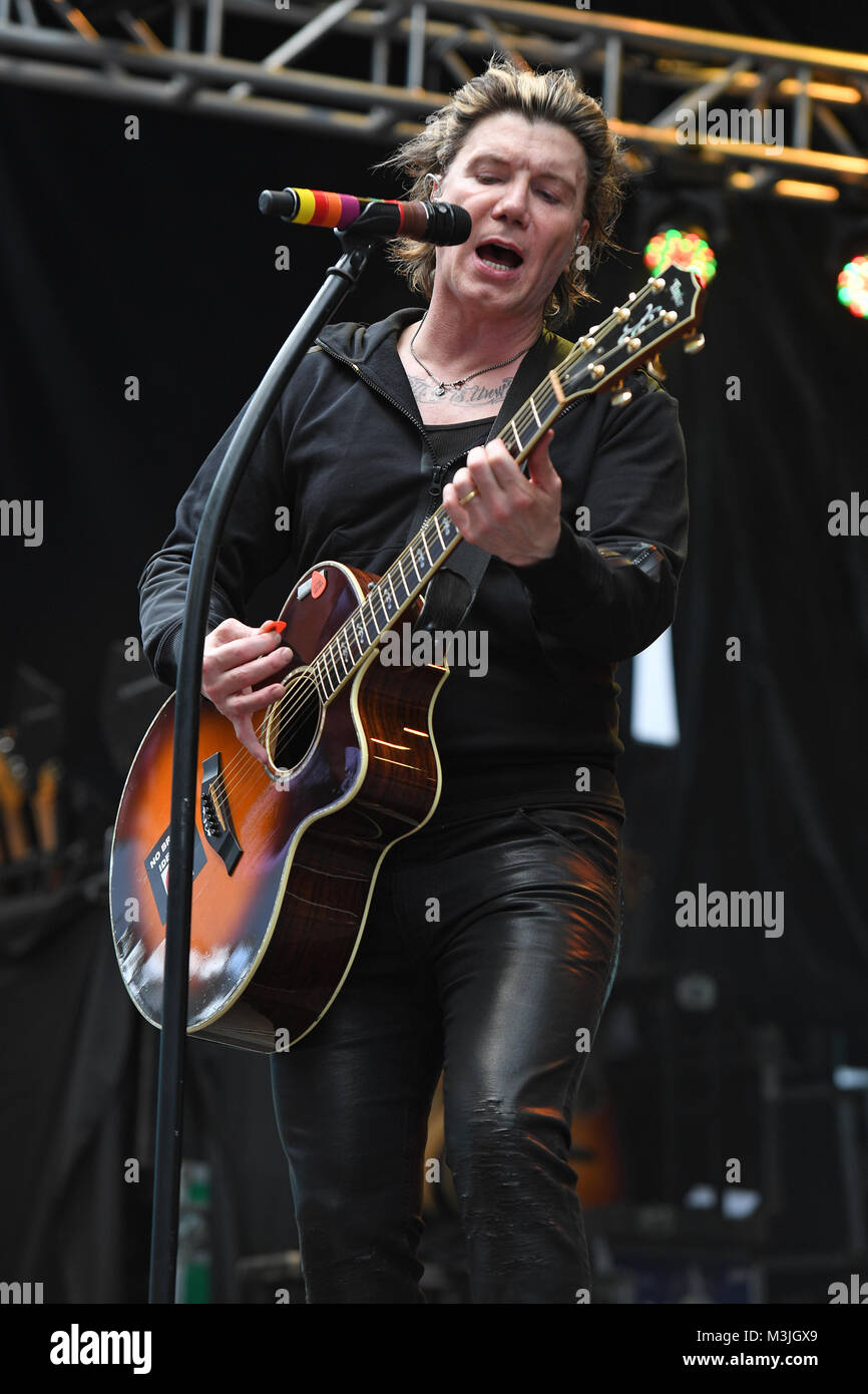 MIAMI, FL - FEBRUARY 10: John Rzeznik of the Goo Goo Dolls performs ...