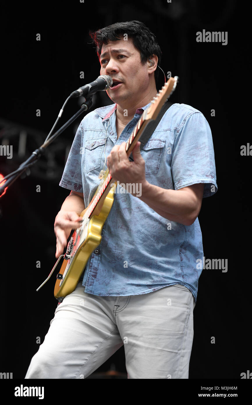 Big head todd hi-res stock photography and images - Alamy