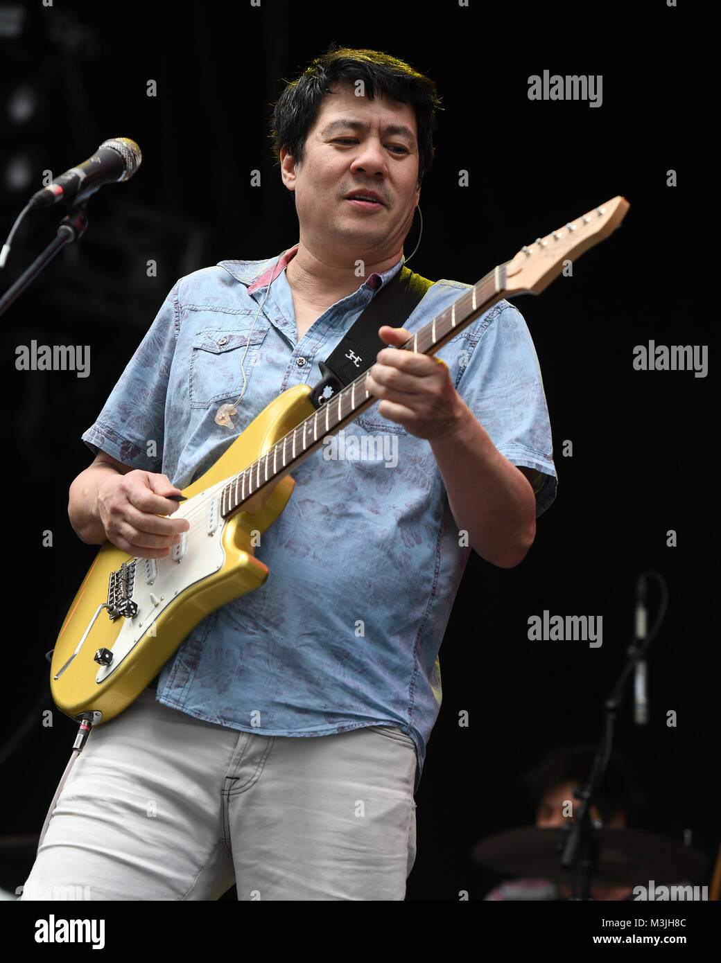 Big head todd and the monsters hi-res stock photography and images - Alamy