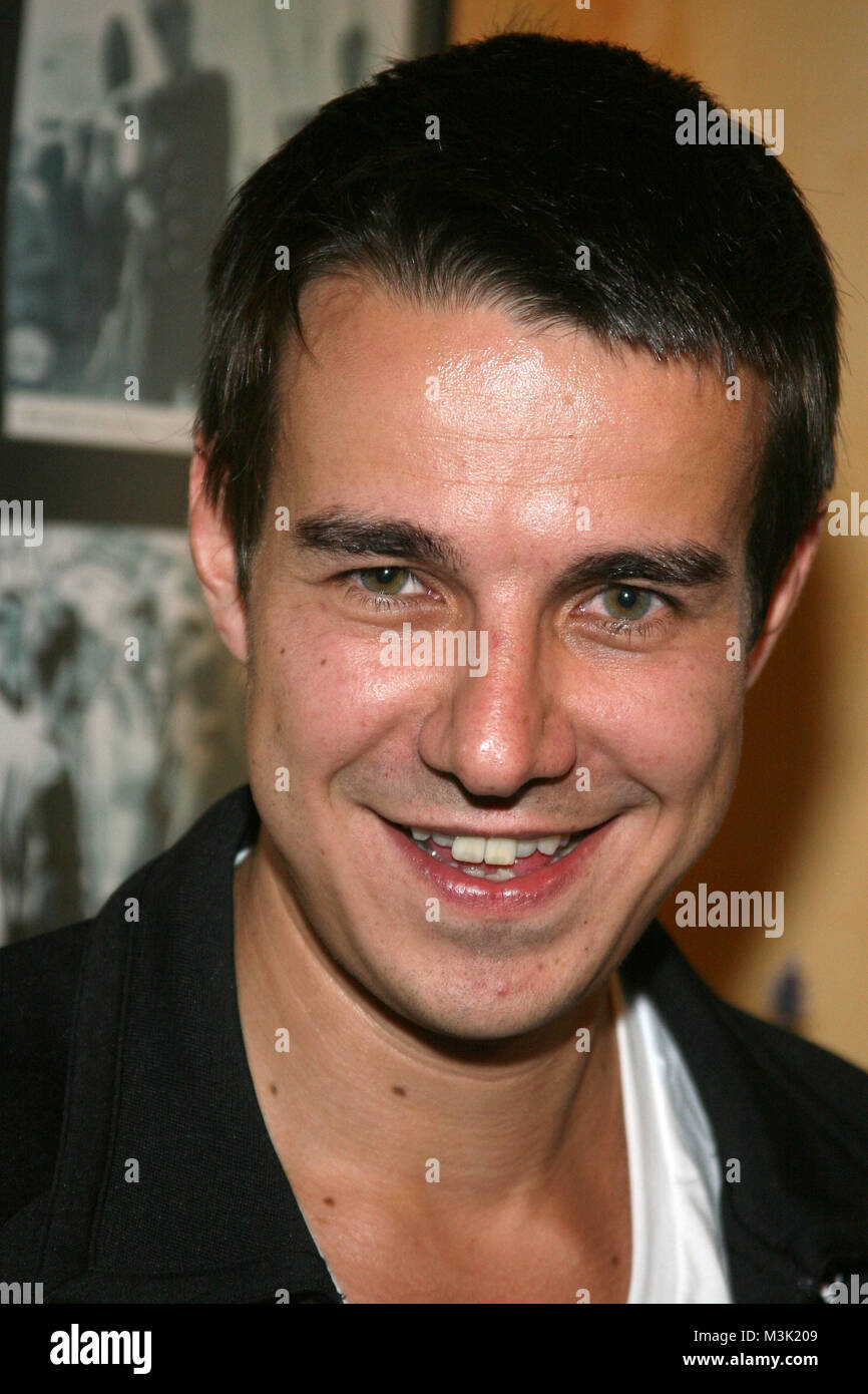 The underdogs hi-res stock photography and images - Alamy