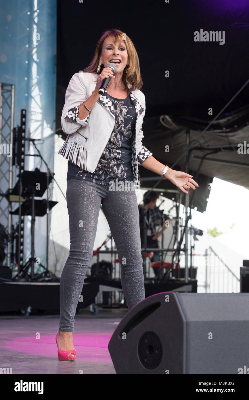 Ireen sheer hi-res stock photography and images - Alamy