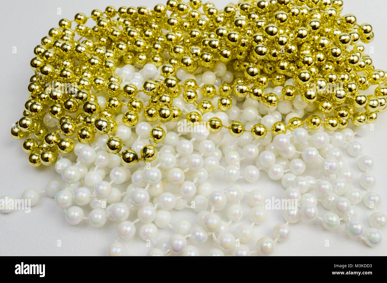 Plastic chain hi-res stock photography and images - Alamy